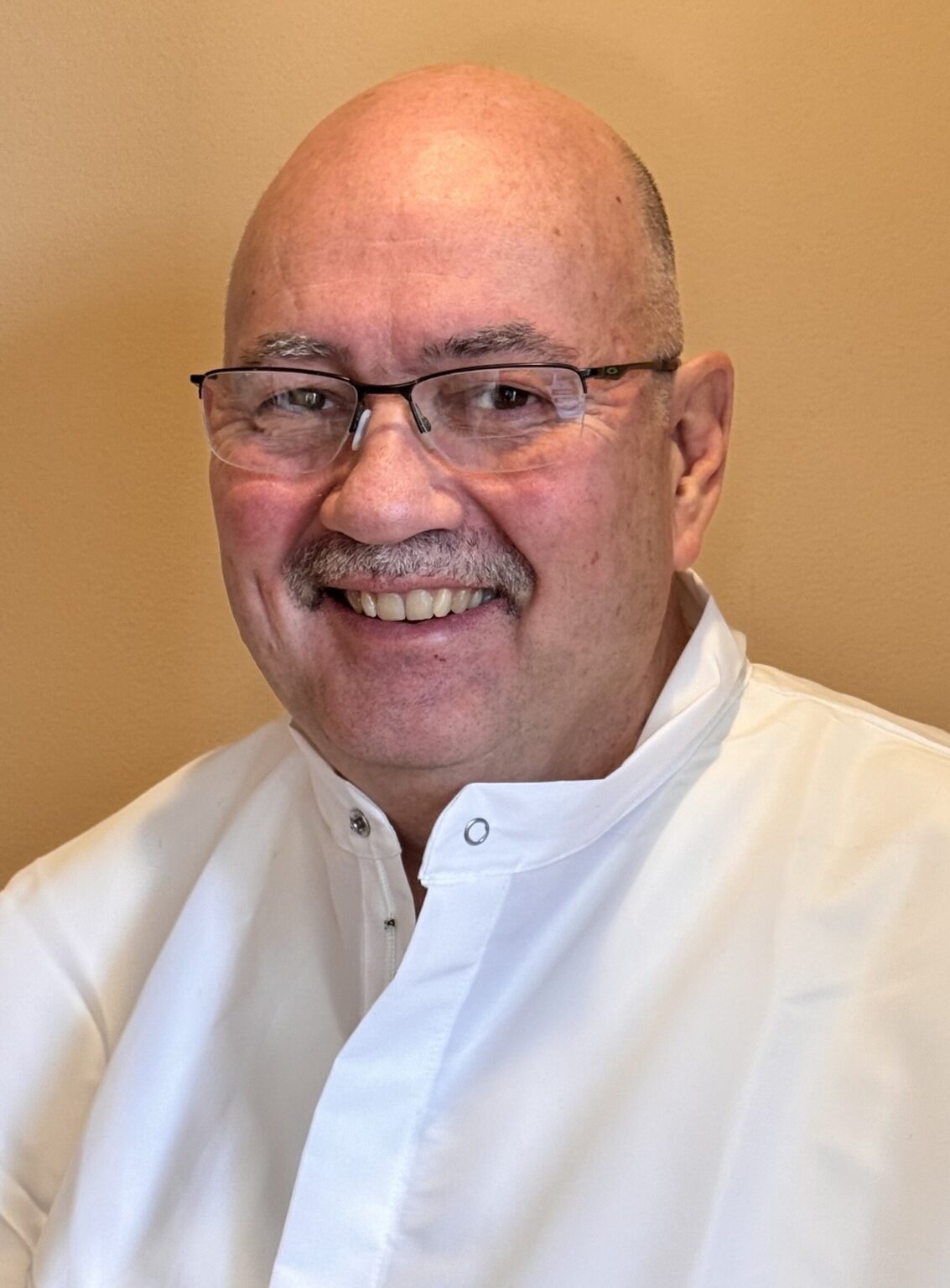 Meet Dr. Gary G. Wadsworth - Wadsworth Endodontics